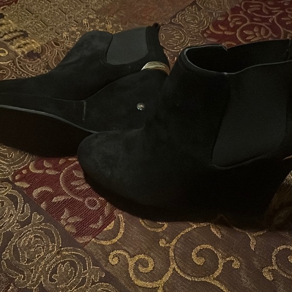 Jessica Simpson | Shoes | Jessica Simpson Platform Leather Wedge Bootie ...